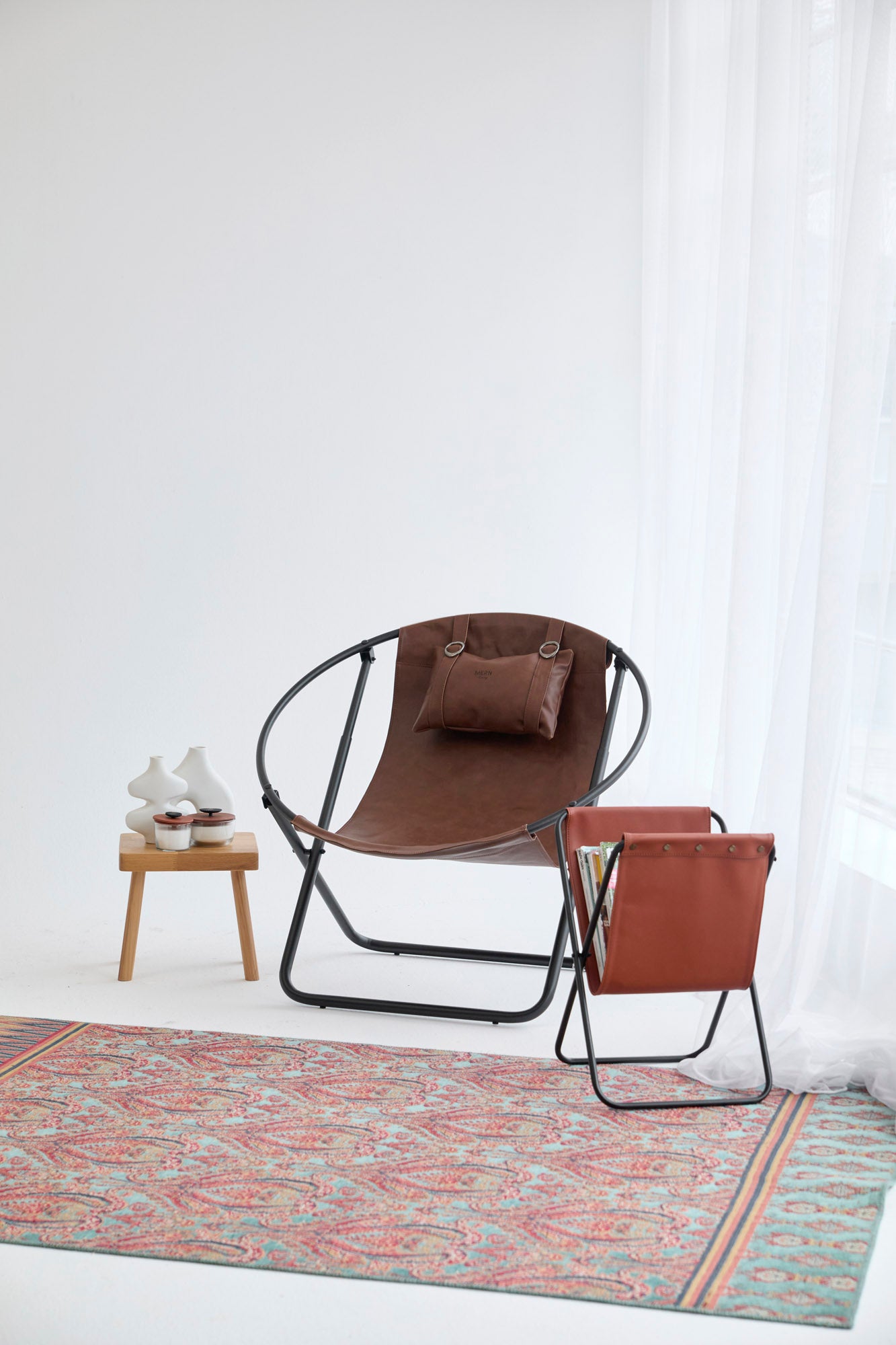 Newspaper Holder – Mern Living